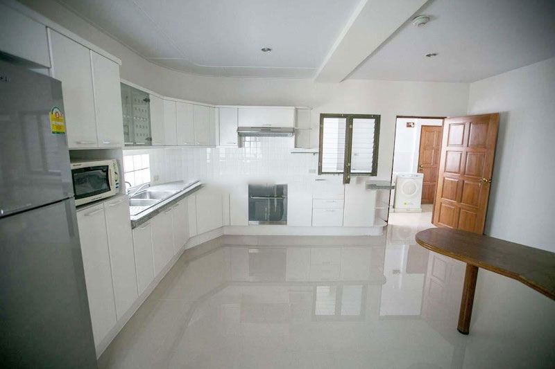 オーキッド タワー｜Orchid Tower - 【タイ不動産.com】コンドミニアム・マンション・アパート情報